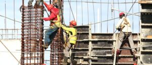 3 point contact ladder safety: Keep ladder work safe